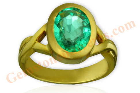 Oval Zambian Emerald in Ladies Gold ring, Love of Mughals for the ...