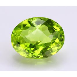 Buy the Finest Peridot on Planet earth Online at Gemstoneuniverse